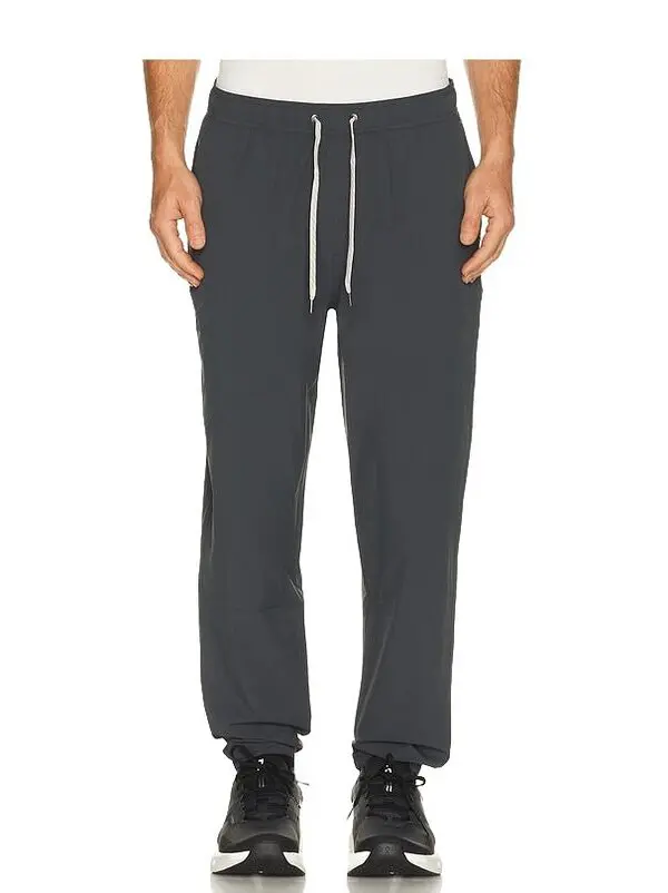 Vuori Kore Lined 28 Jogger In Grey - Charcoal