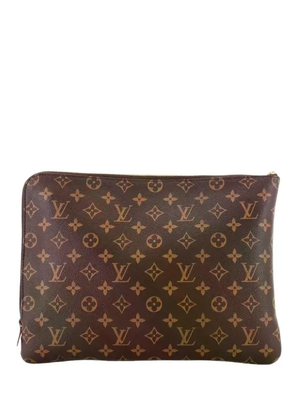 LOUIS VUITTON Etui Voyage Pouch Monogram Canvas Mm Clutch Bag - Brown