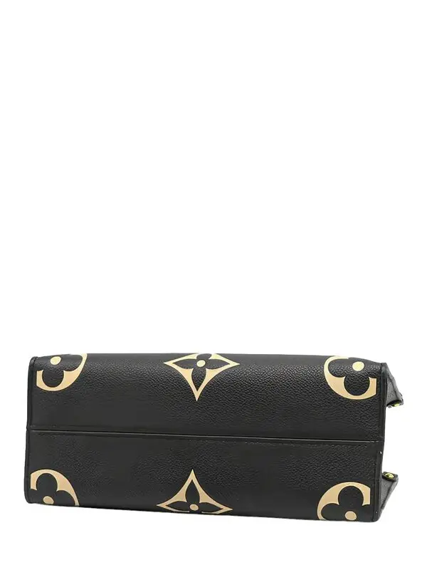 LOUIS VUITTON 2021-2026 Bicolor Monogram Empreinte Giant Onthego Pm Satchel - Black