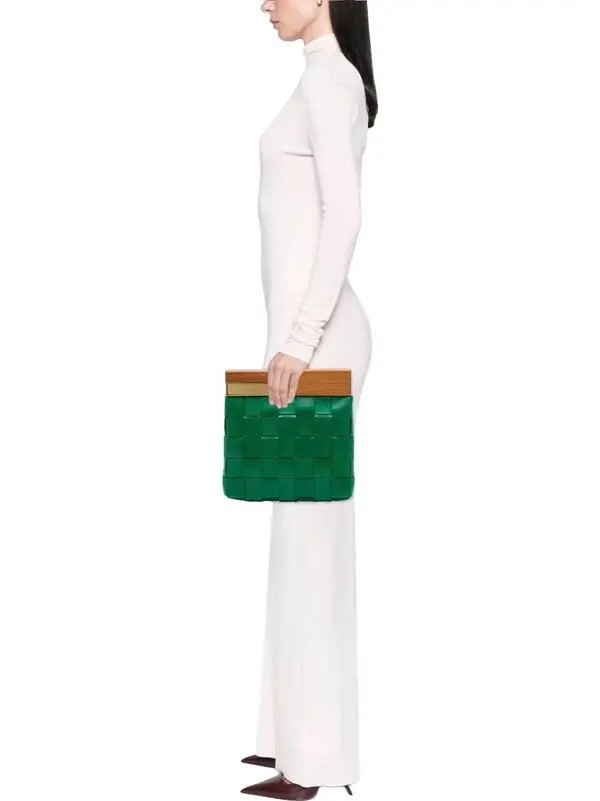 Bottega Veneta 2012-2026 Lambskin Maxi Intrecciato The Snap Clutch Bag - Green
