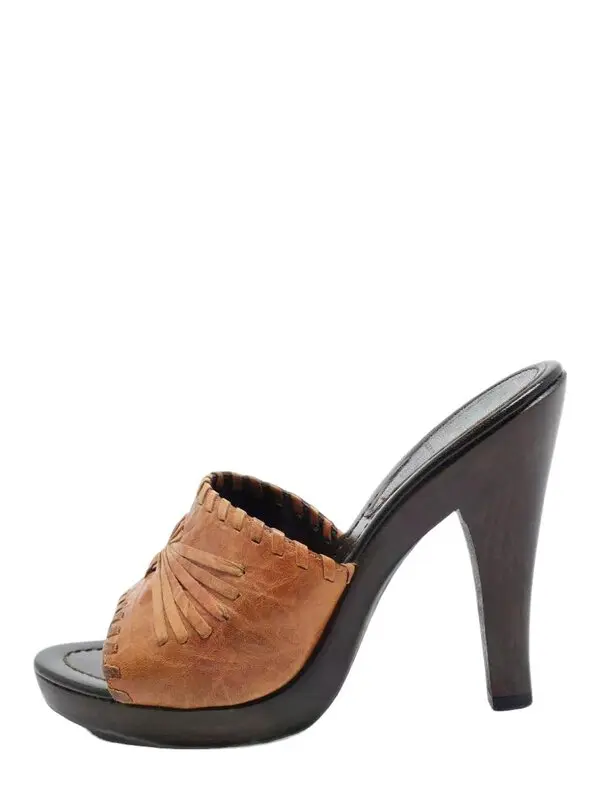 Fendi Whipstitch Platform Sandals - Neutrals