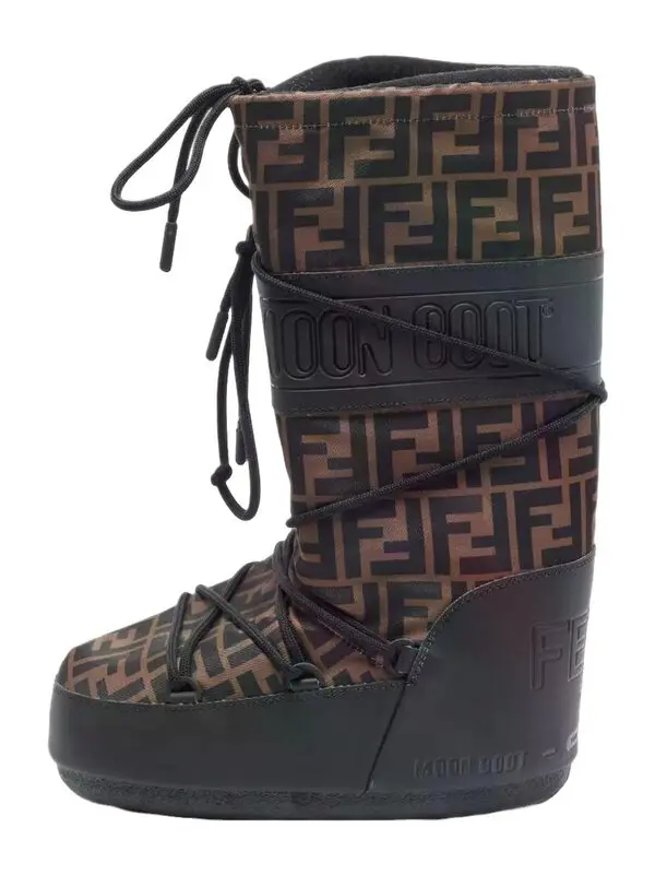 Fendi Zucca Moon Patterned Snow Boots - Brown