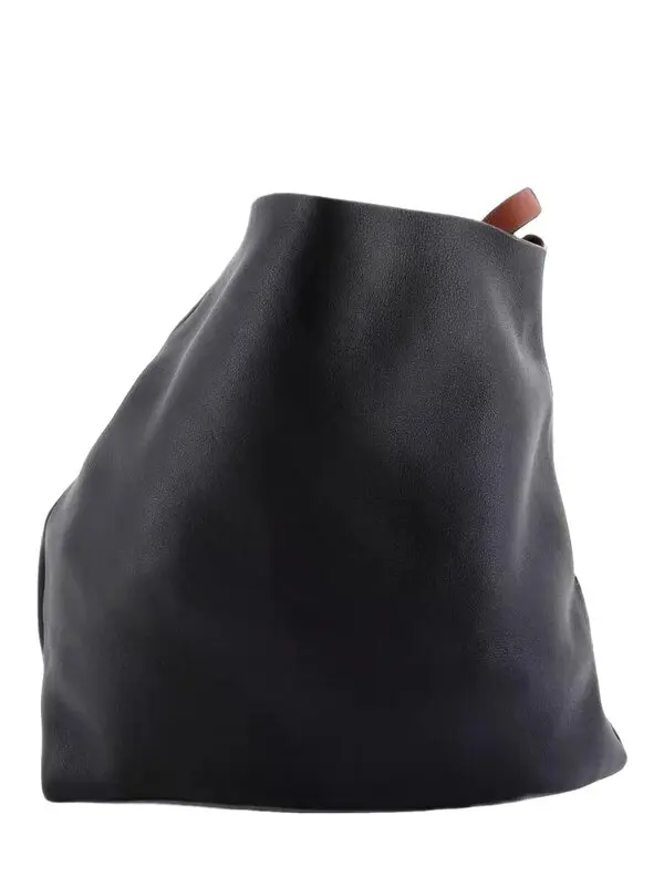 Burberry Grommet Leather Medium Hobo Bag - Black