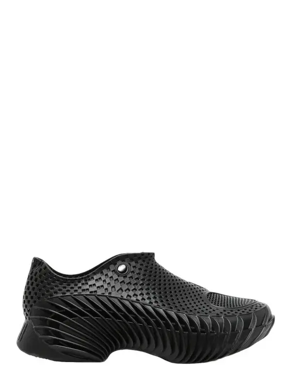 ALIVEFORM Pinna Runner Sneakers - Black