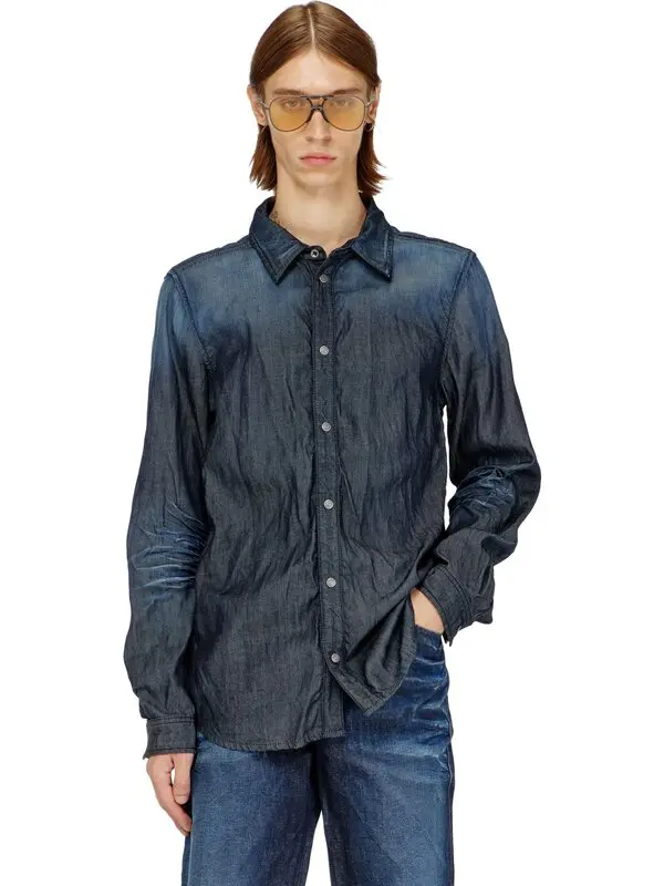 DIESEL® Shirt In Creased Denim - Blue