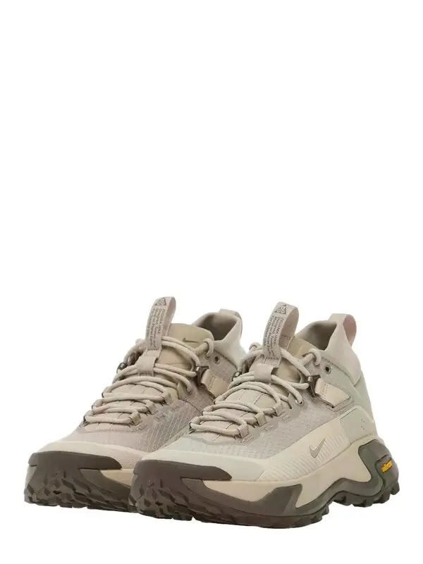 Nike Zegama Hike Sneakers - Neutrals