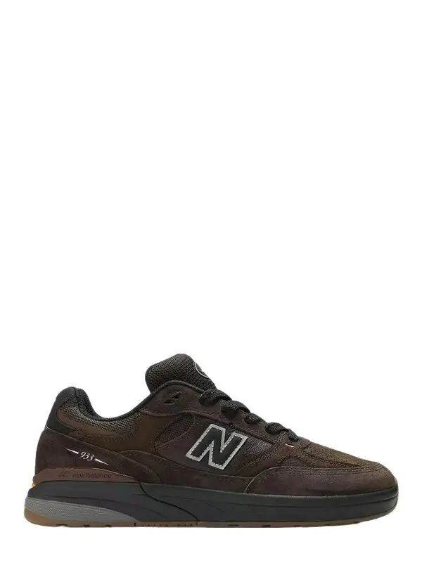 NEW BALANCE Numeric 933 Sneakers - Brown