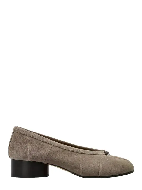 MAISON MARGIELA Tabi Suede Pumps - Neutrals
