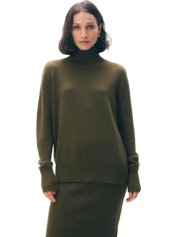 WHITE & WARREN Cashmere Oversized Standneck Sweater In Size - Deep Olive