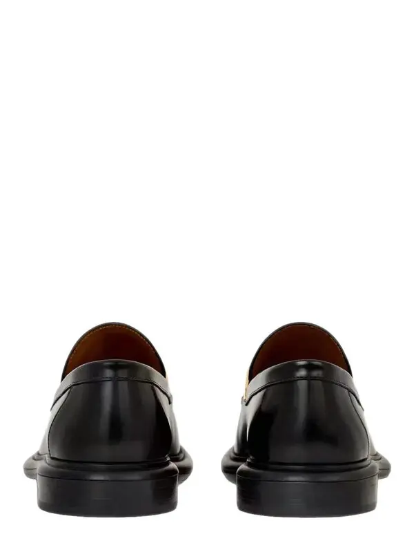 Givenchy Pinch Loafers In Brushed Leather - Black