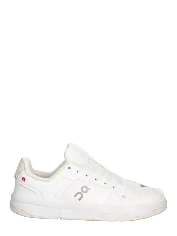 On The Roger Clubhouse Sneakers - White