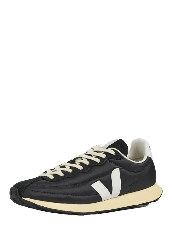 VEJA Belem Sneakers - Black/white
