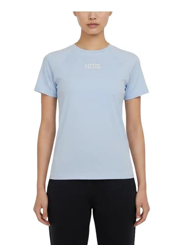 Nike Slim Fit T-shirt Asia Sizing - Sky Blue