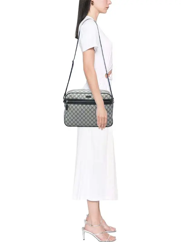 Gucci 2016-2026 Gg Supreme Crossbody Bag - Neutrals