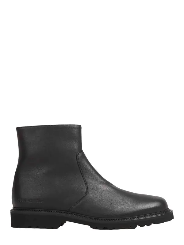 COMMON PROJECTS Round-toe Boots - Black