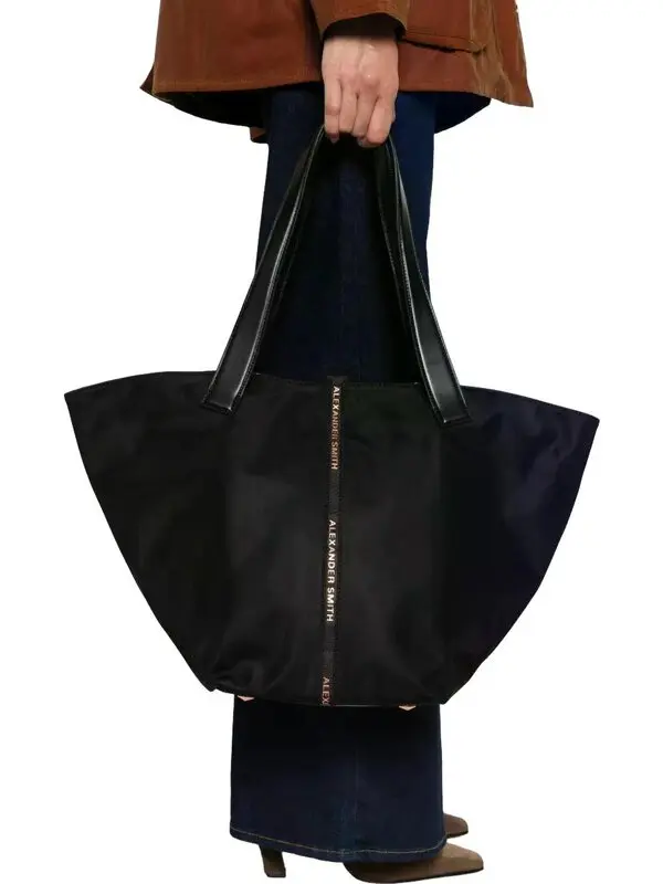 ALEXANDER SMITH Large Lauren Shoulder Bag - Black