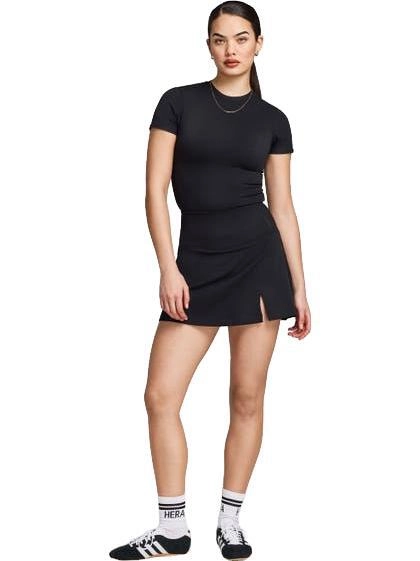 HERA Essential High Waisted Side Split Skort - Black