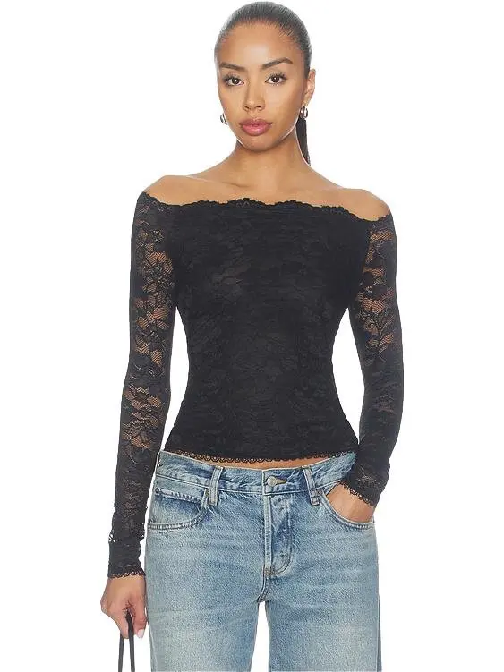 Superdown Cameron Off Shoulder Top - Black