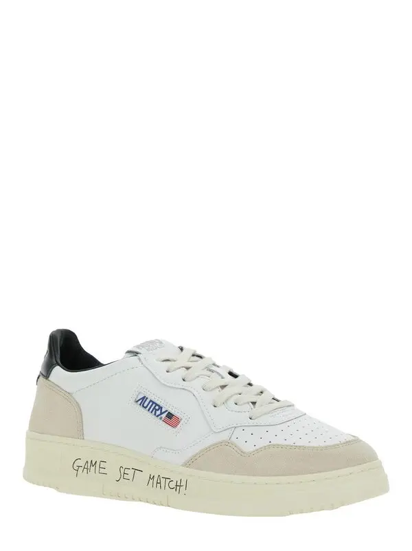 AUTRY Medalist Low Leather & Suede Low-top Sneaker With Logo Patch And Side Writing - White