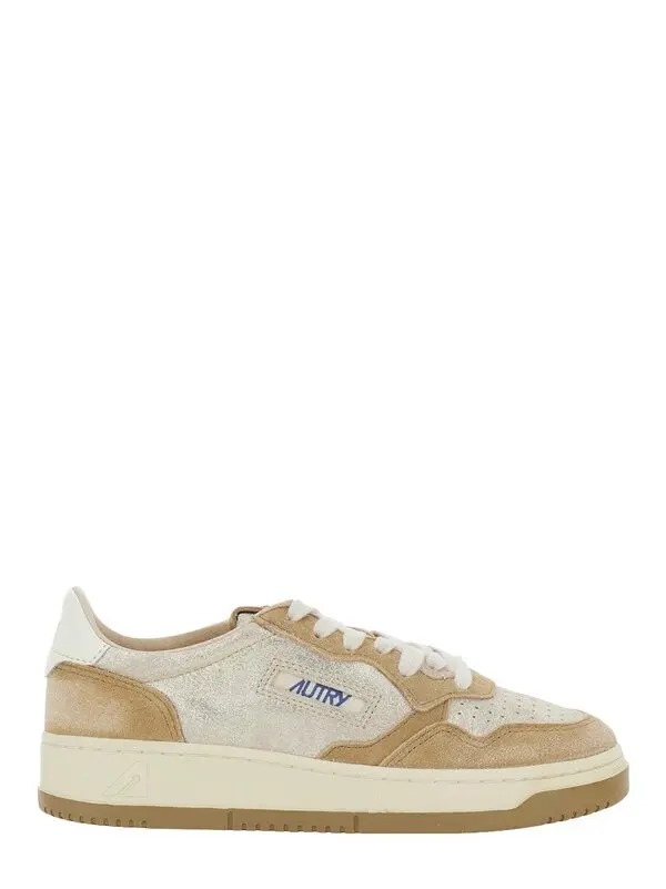 AUTRY Medalist Low Top Sneaker With Logo Leather & Suede Detail - Beige