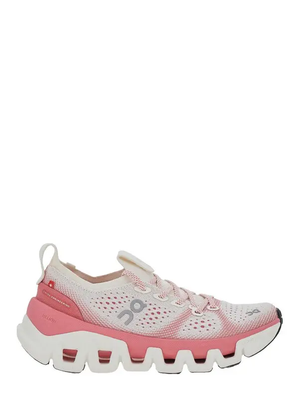 On Low Top Sneaker With Perforated Tech Fabric And Logo Detail - Pink
