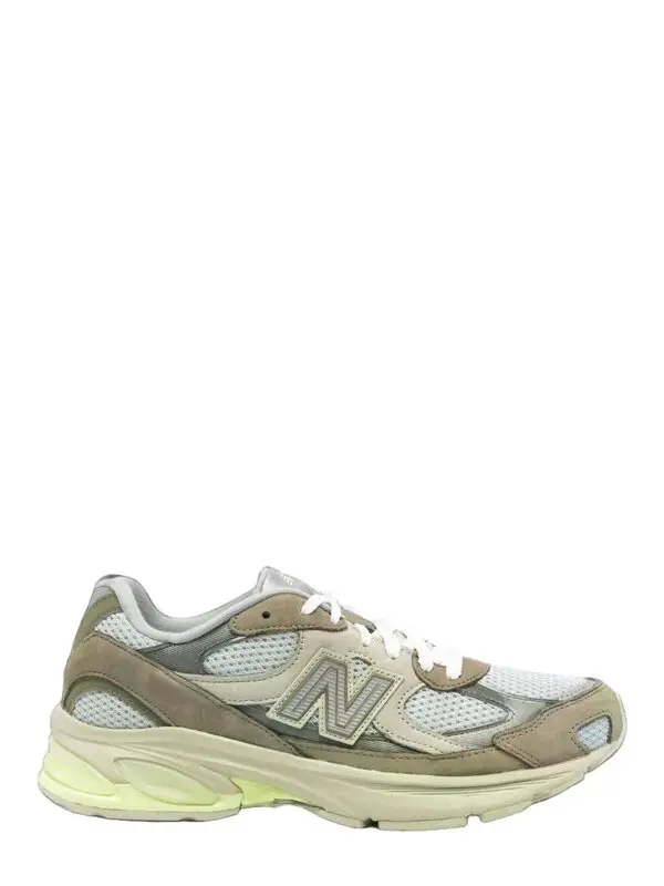 NEW BALANCE Panelled Mesh-insert Sneakers - Grey