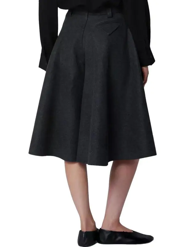Source Unknown Aviel Flared Knee-length Shorts - Grey