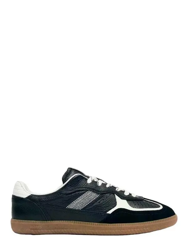 ALOHAS Tb.490 Grain-leather Sneakers - Black