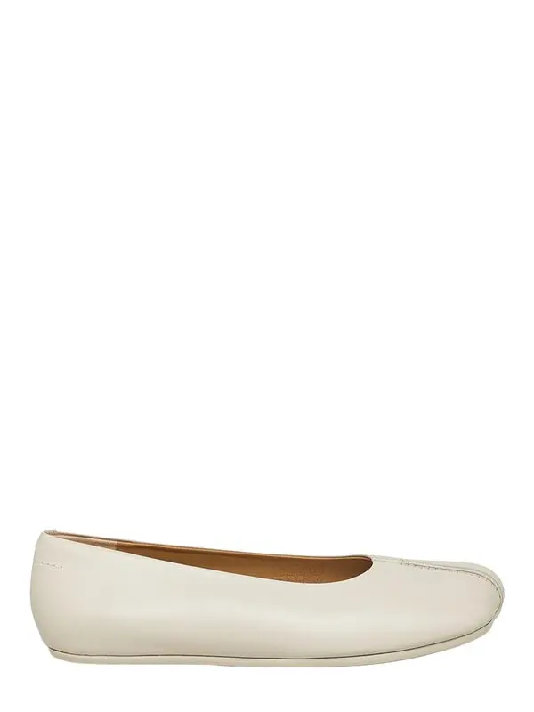 MAISON MARGIELA Stitch-out Asymmetric Toe Ballerina Shoes - Cream