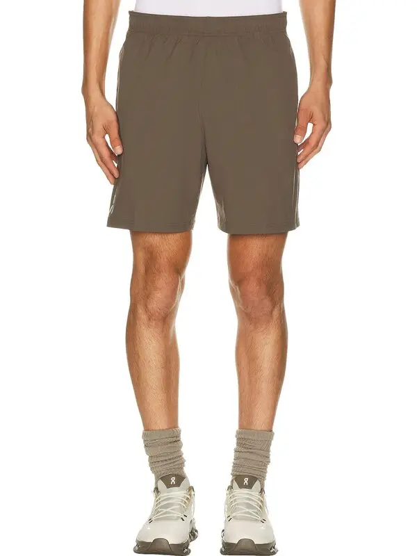 On 7 Core Shorts In Brown - Bark