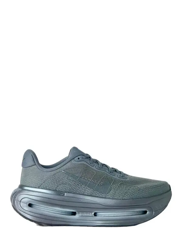 Nike X Isamaya Ffrench Vomero Premium Low-top Sneakers - Grey