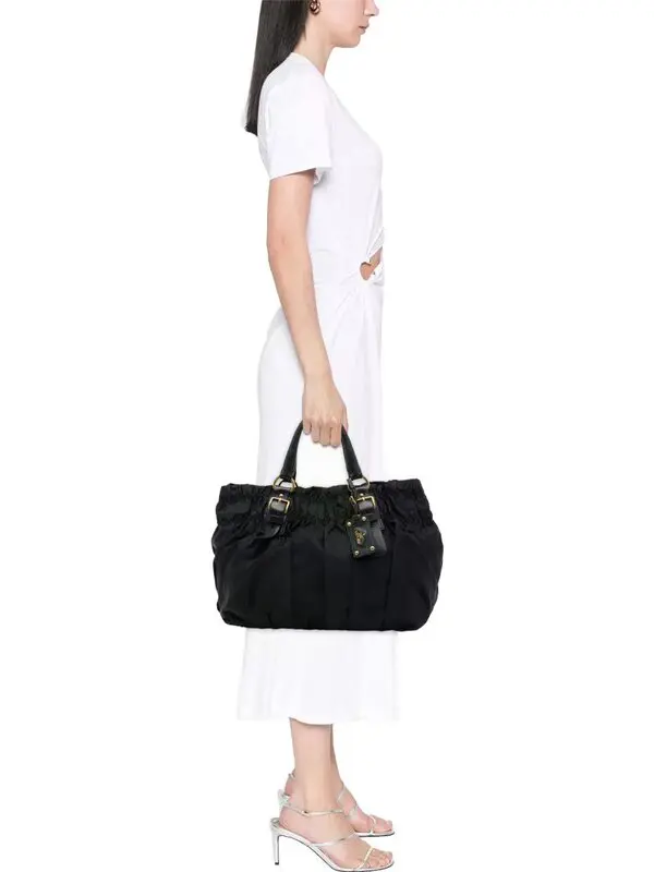 Prada 2010-2026 Tessuto Gaufre Tote Bag - Black