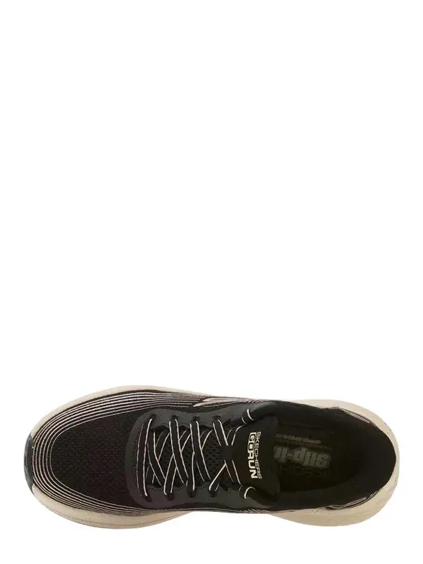 Sketchers Go Run Max Cushioning Sneakers - Black