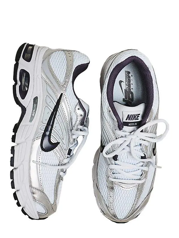 Nike Air Max Moto 2k Sneakers - Silver