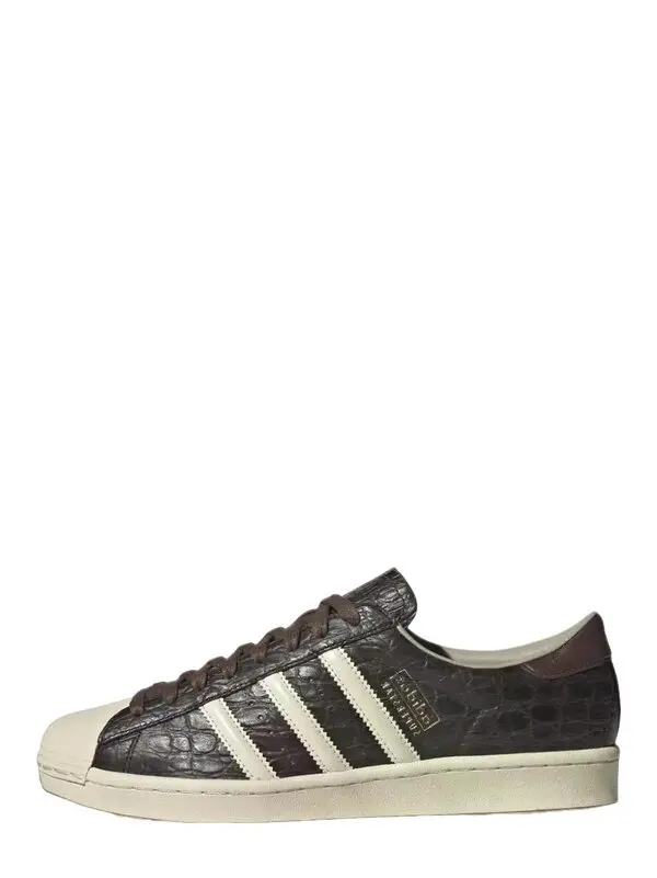 Adidas Superstar Shoes - Brown