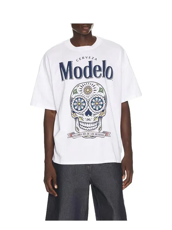 BIOWORLD Modelo Tee - Cream