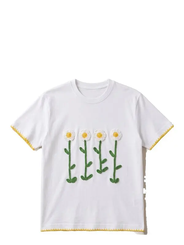 ANA CHIC Daisy Handmade Crochet Applique Cotton Tee - White