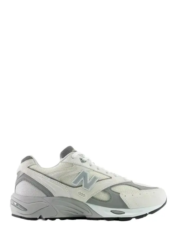 NEW BALANCE 880r Sneakers - Neutrals