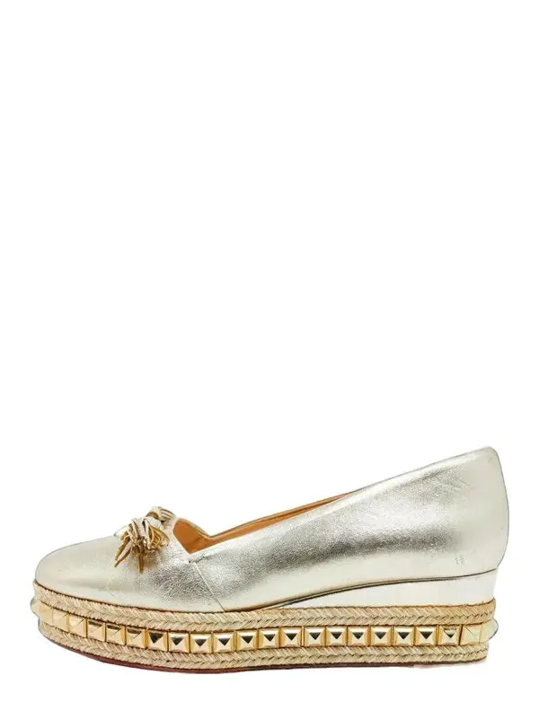 CHRISTIAN LOUBOUTIN Carmel Tassel-detail Wedge Pumps - Neutrals