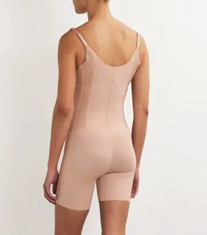 Spanx Supersculpt Totalcontour Open-bust Mid-thigh Bodysuit - Beige