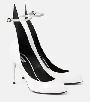 Alaïa Decollete 90 Patent Leather Pumps - White