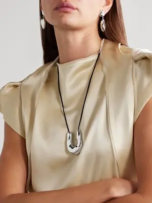 Agmes Large Wishbone Pendant Necklace - Silver