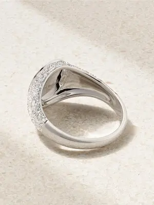 Yvonne Léon Mini Chevalier 9-karat White Diamond Ring