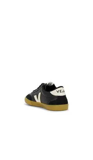 VEJA Volley Sneakers - Black