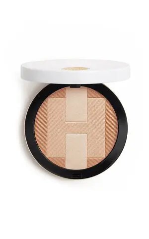 HERMÈS BEAUTY Hermès Plein Air H Trio Iridescent Mineral Powder 02 – Corail Mojave - Universal