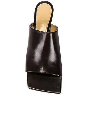 Bottega Veneta Stretch Mule Sandals In Chocolate - Fondant