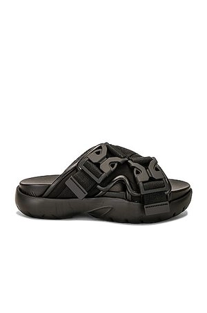 Bottega Veneta Slide Sandals With Dual Buckle Detail - Black