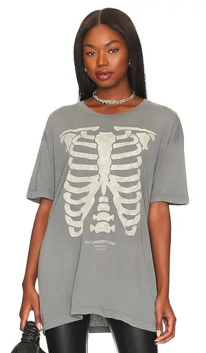 THE LAUNDRY ROOM Spooky Graphic Oversized Tee