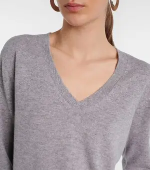Vince V-neck Cashmere Sweater - Grey