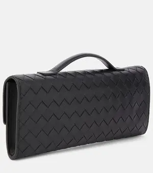 Bottega Veneta Andiamo Intrecciato Leather Clutch - Black